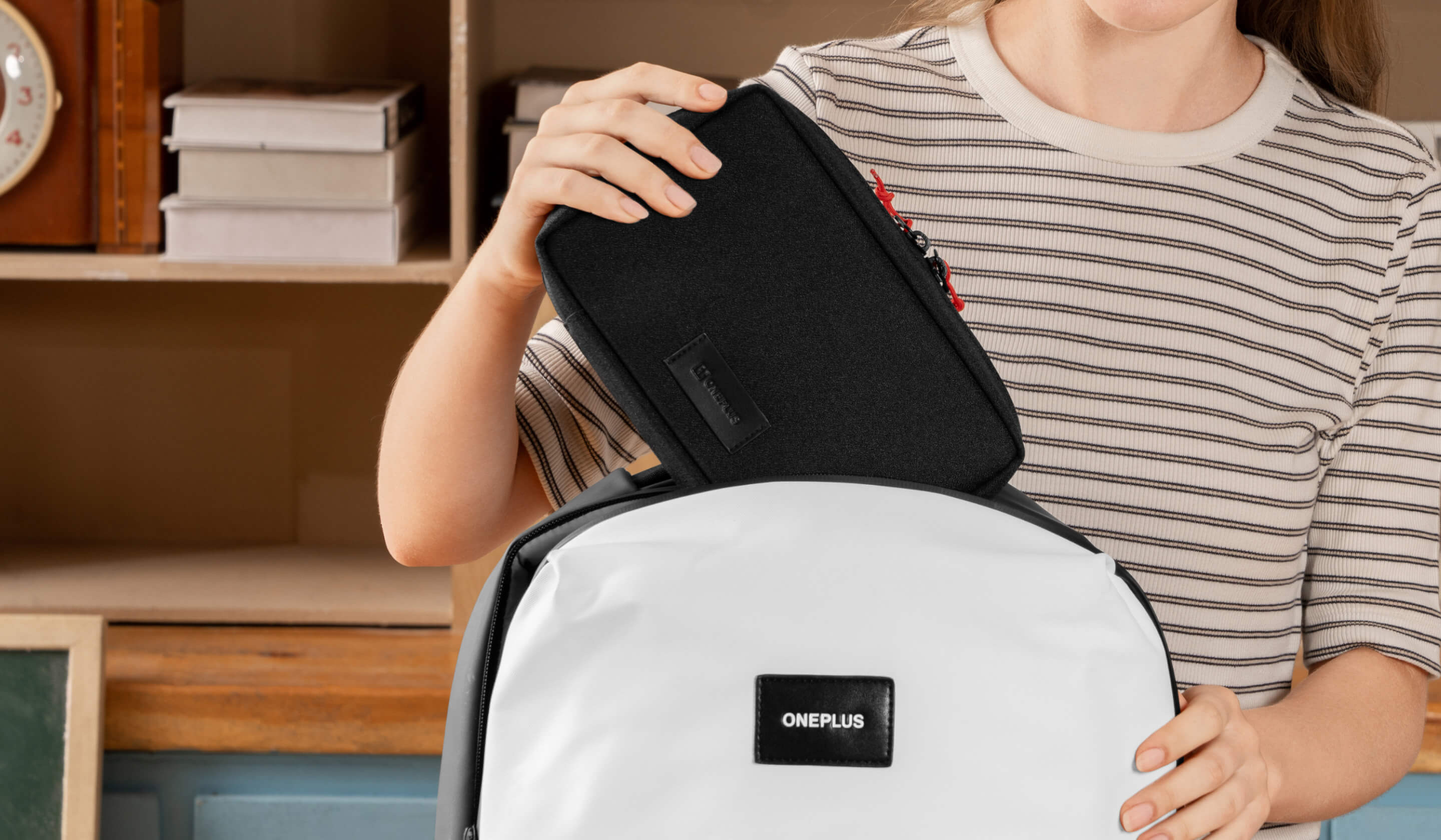 OnePlus Travel Tech Pouch - OnePlus (Malta)