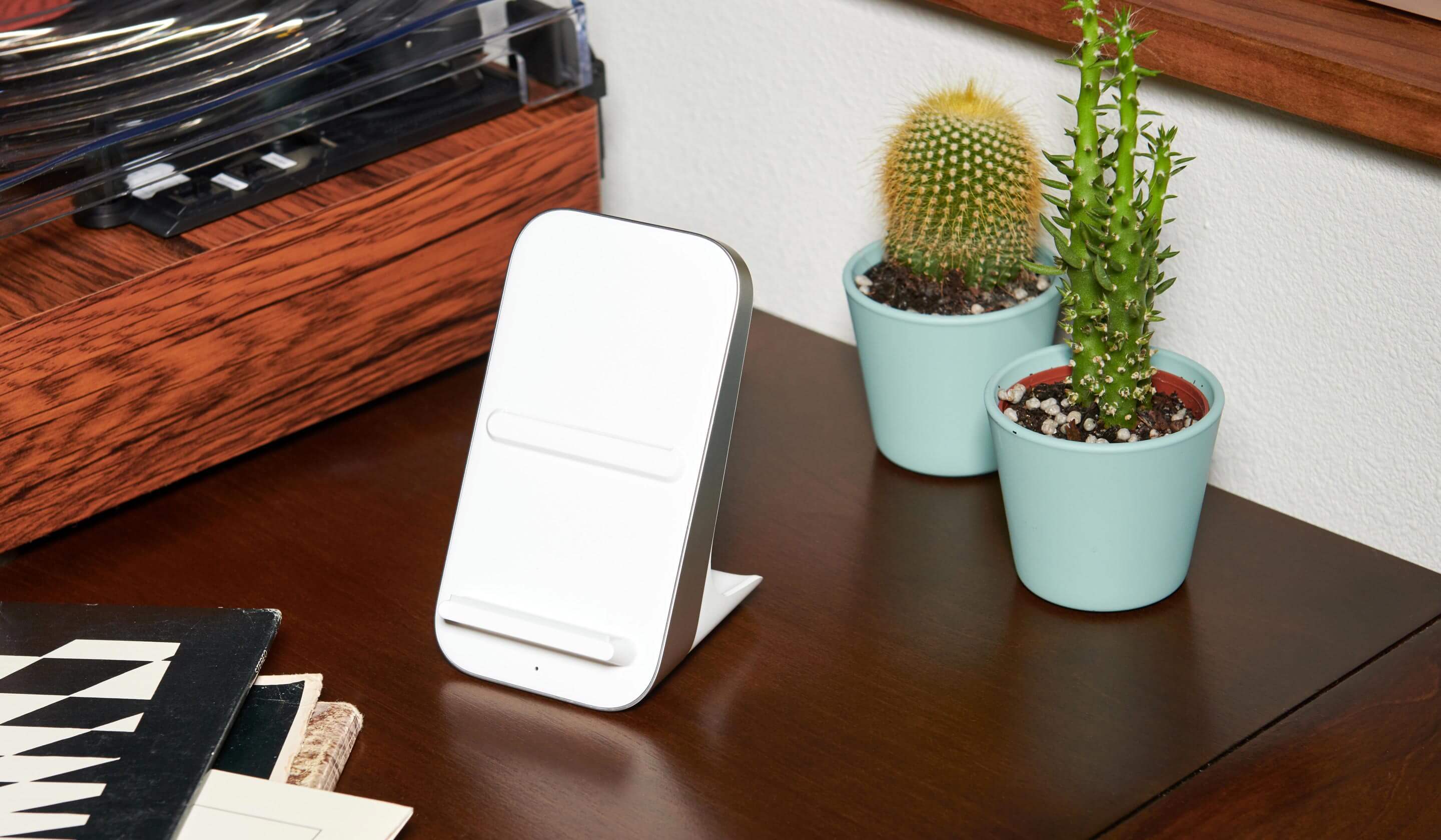 OnePlus Warp Charge 30 Wireless Charger | OnePlus Phone Accessories ...